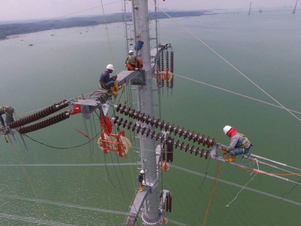 High performance transmission conductors are improving grid efficiency ...